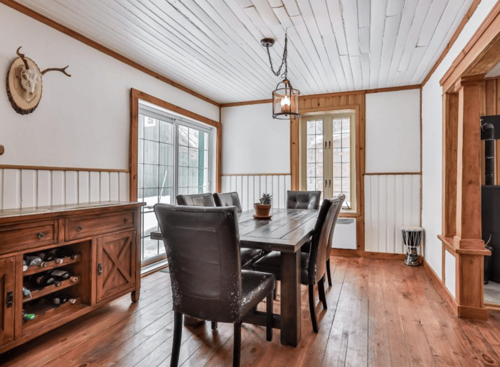 Cette maison ancestrale magnifiquement entretenue et rénovée attend ses ...