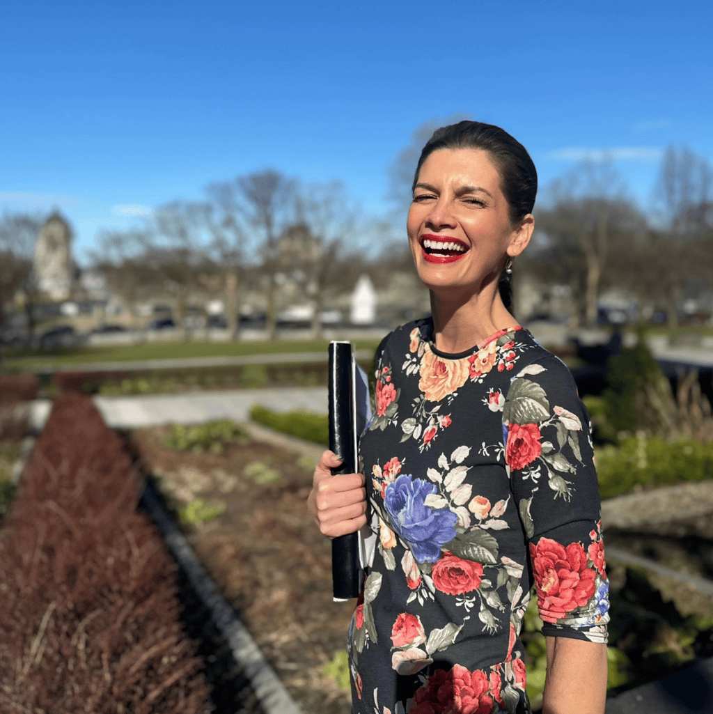 Geneviève Guilbault est à couper le souffle avec son look printanier ...