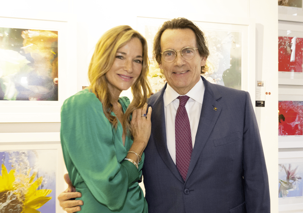 Plusieurs vedettes ont assisté au 2e vernissage de Pascale Bourbeau et ...