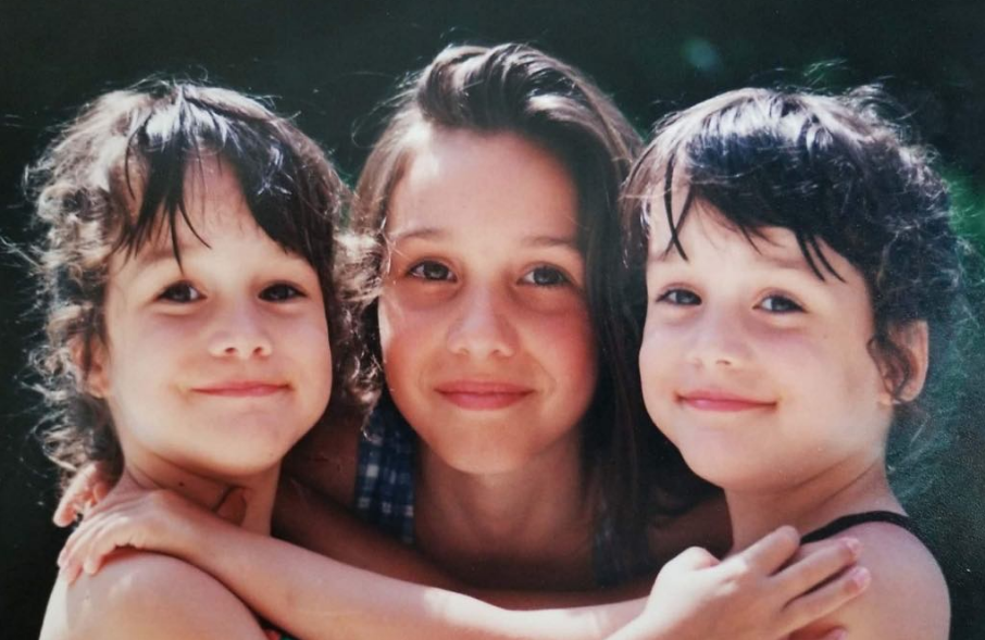 Bianca Gervais dévoile qu'elle a deux soeurs jumelles et elle nous les ...