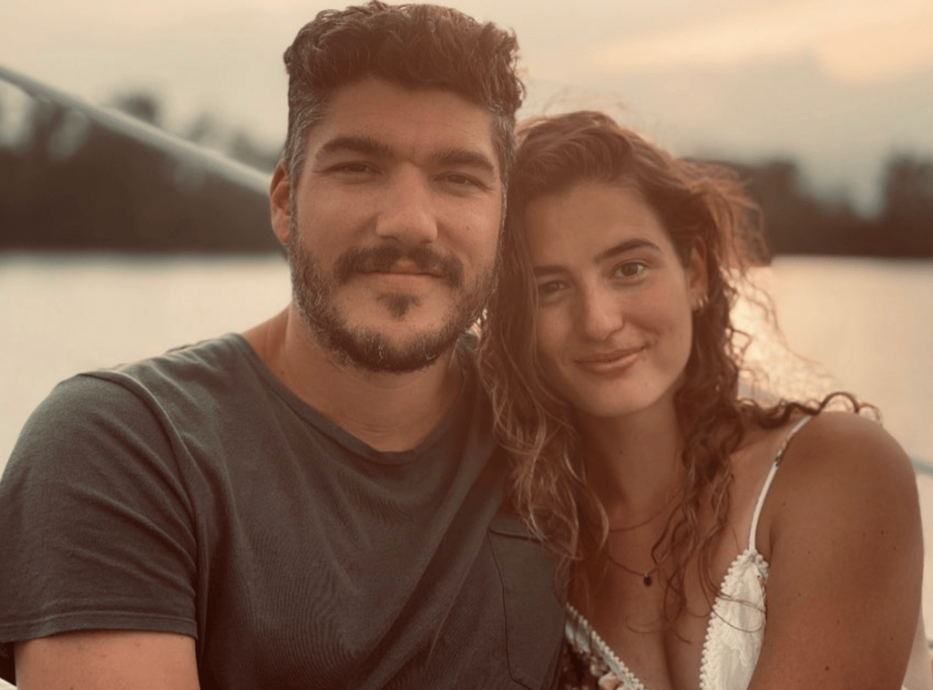 Jason Roy Léveillée annonce que sa conjointe est enceinte de leur premier enfant - Monde de Stars