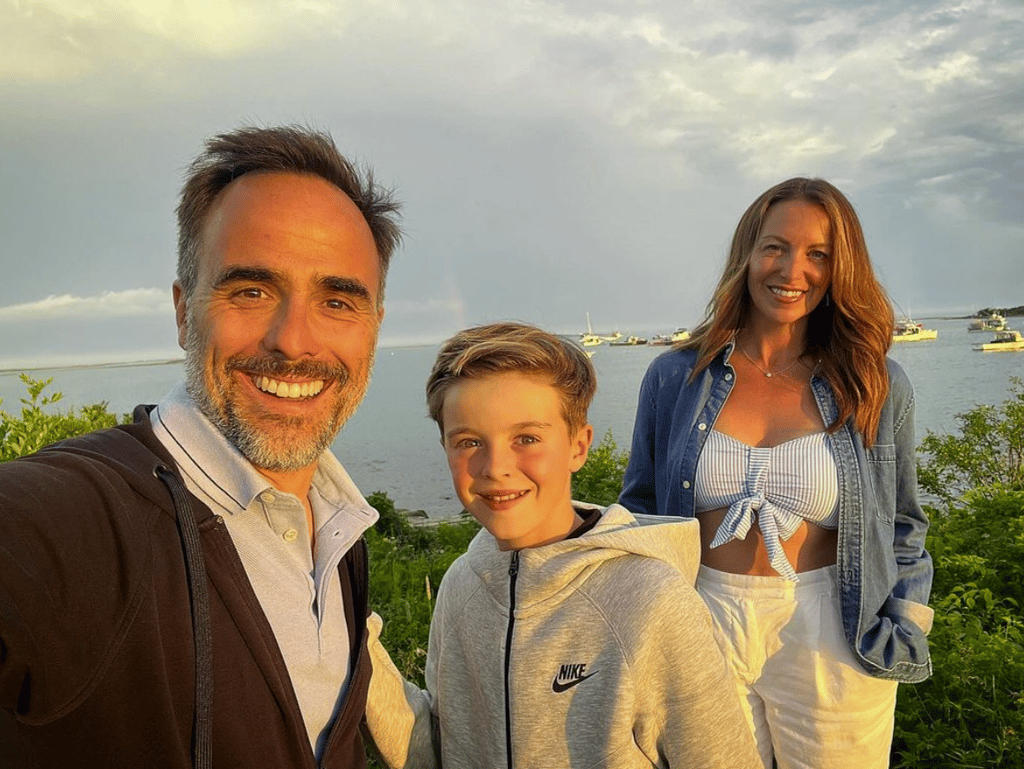 Sébastien Benoit va se marier et il dévoile des détails - Monde de Stars