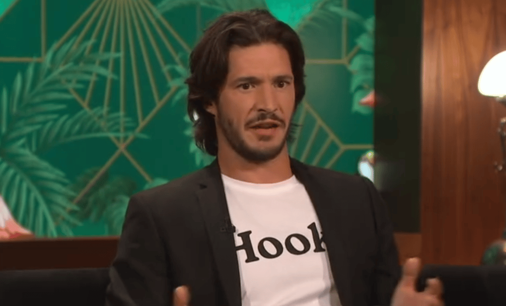 On a trouvé le sosie britannique d’Eric Bruneau - Monde de Stars