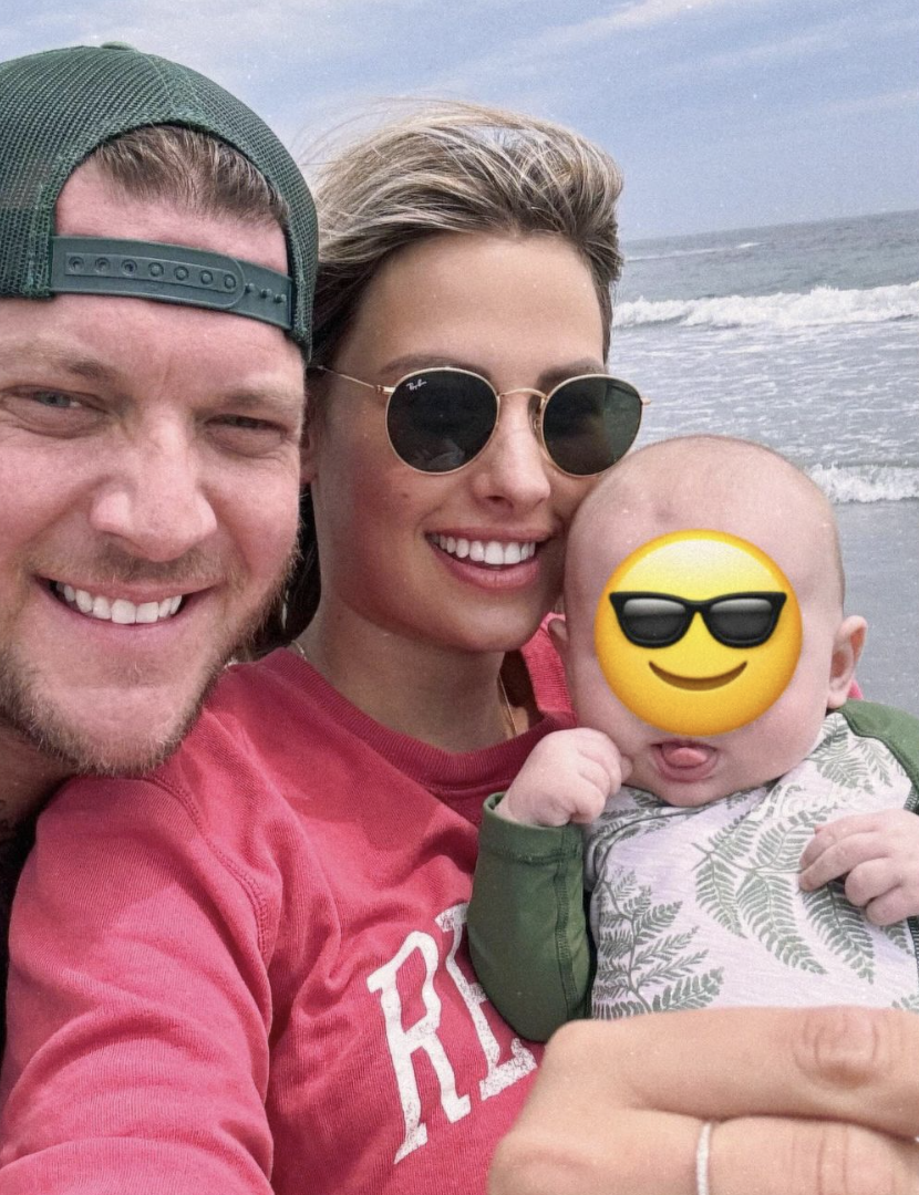 Mathieu Baron prend une adorable photo avec son fils - Monde de Stars