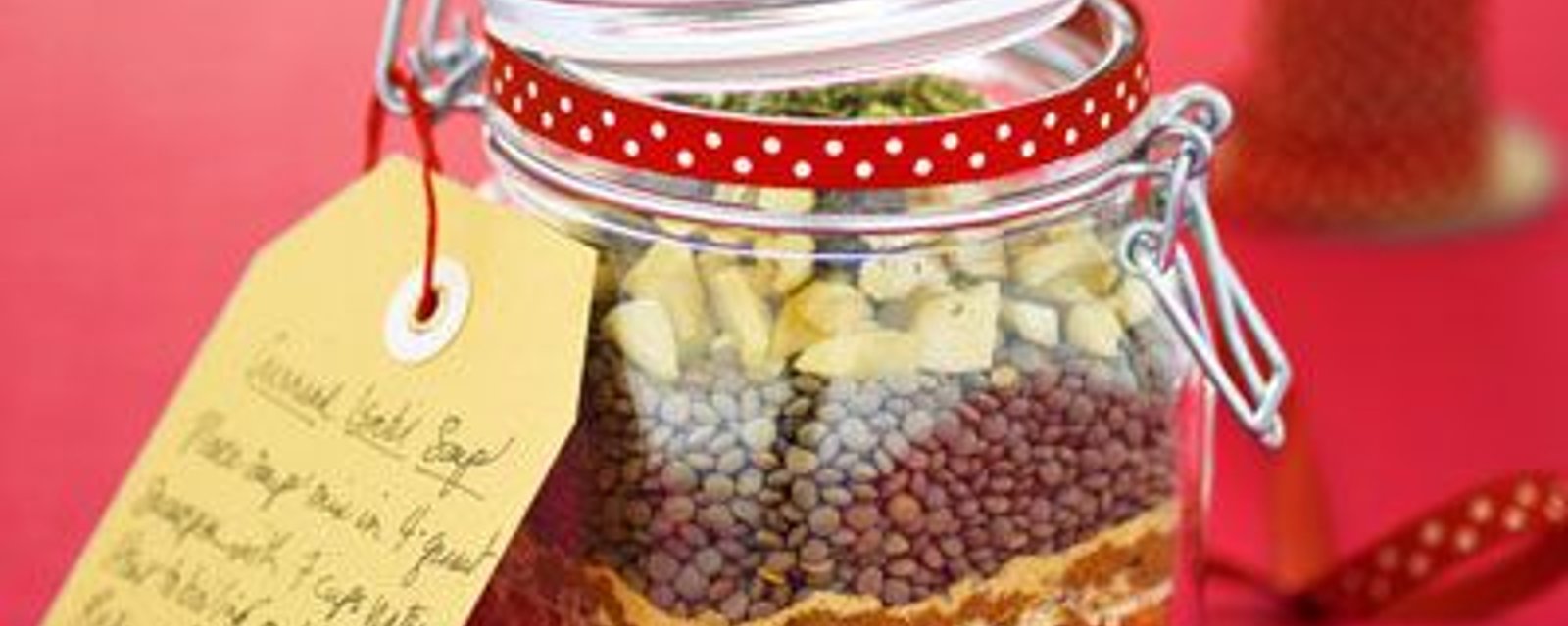 Utilisez vos pots Mason pour offrir toutes sortes de cadeaux ingénieux ...