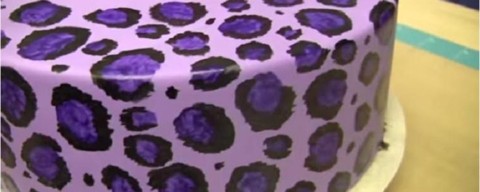 Comment faire un motif léopard sur du fondant! - Trucs et Bricolages