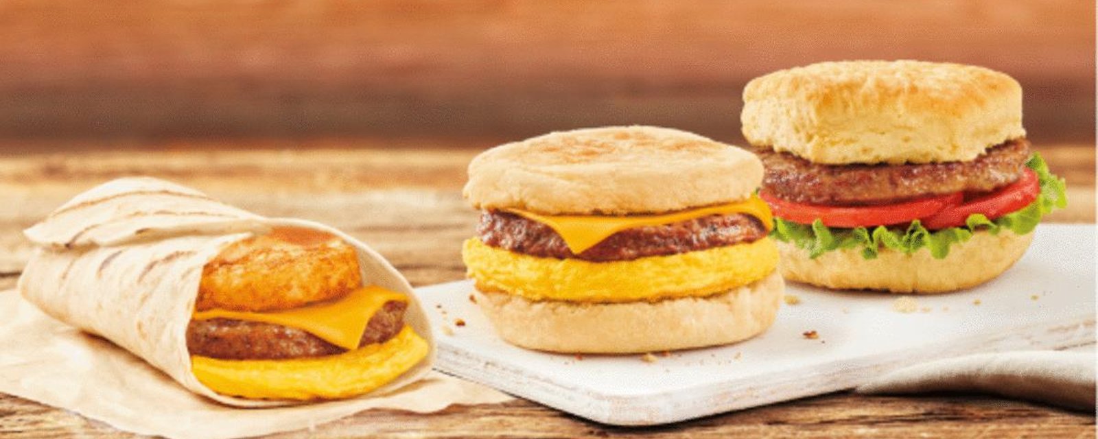 Les nouveaux sandwichs déjeuners « Beyond Meat » de Tim Horton sont ...