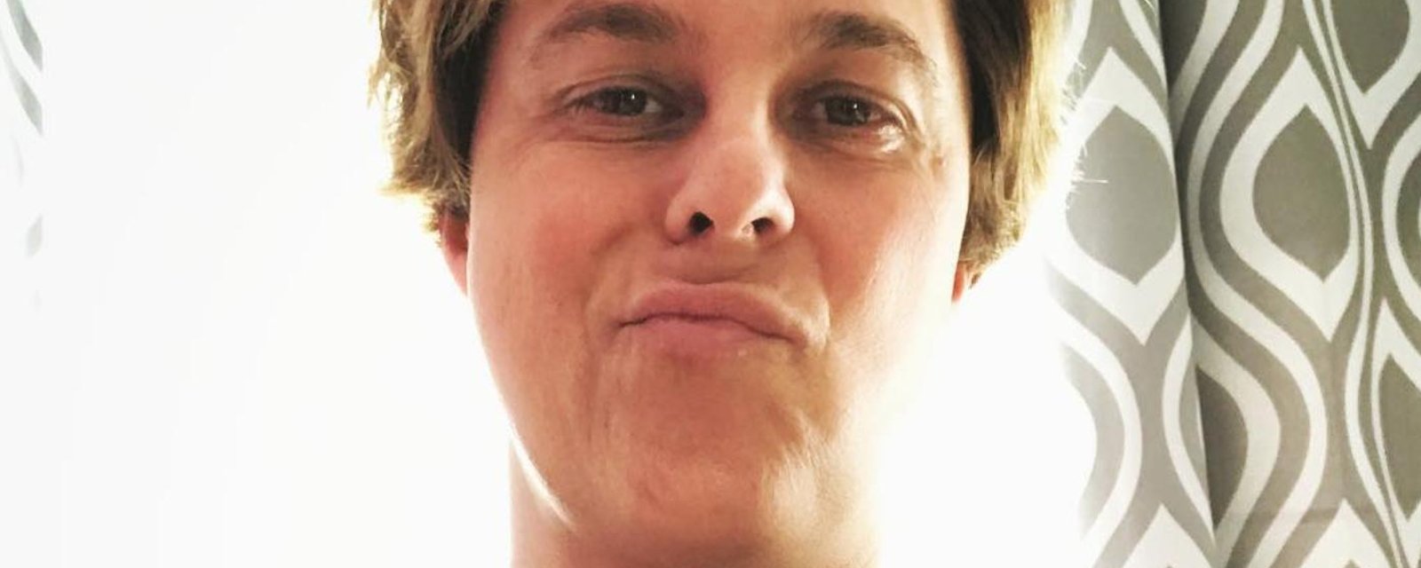 Alex Perron se confie sur sa vie amoureuse comme jamais auparavant ...