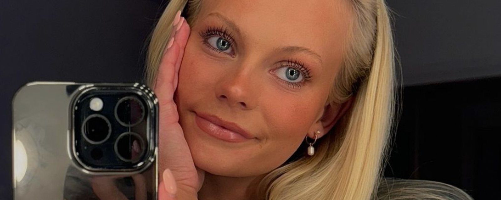Swedish hockey star Jennifer Carlsson goes viral for her stunning looks ...