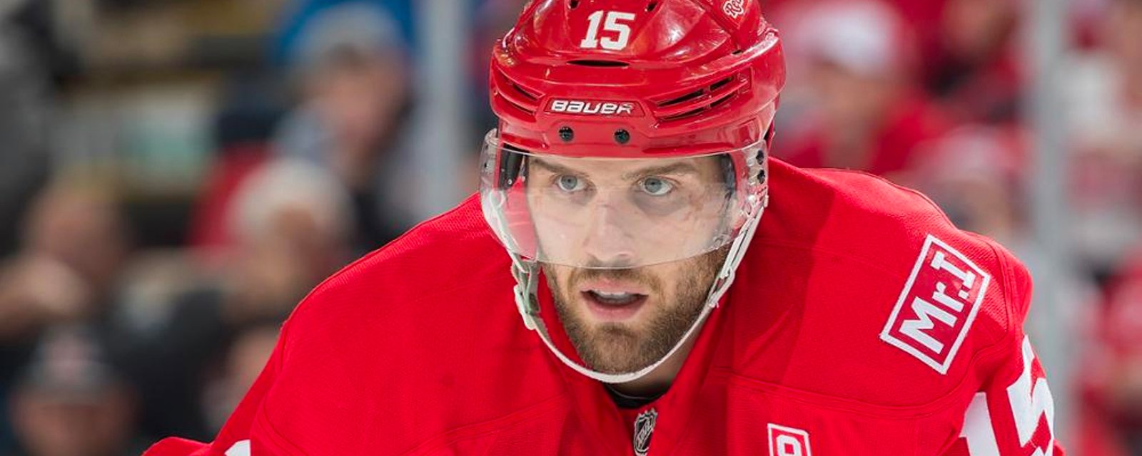 Veteran forward Riley Sheahan signs a 1 year deal - HockeyFeed