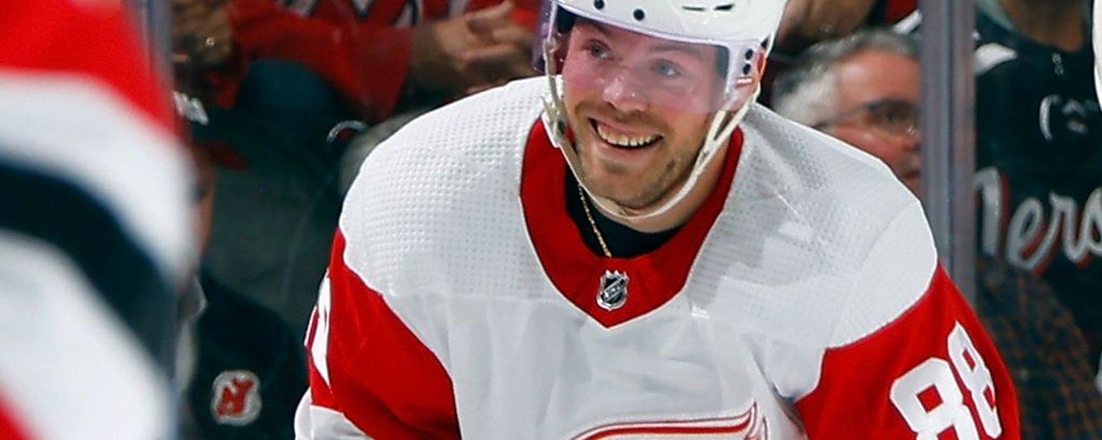 Daniel Sprong announces his new sweater number - HockeyFeed