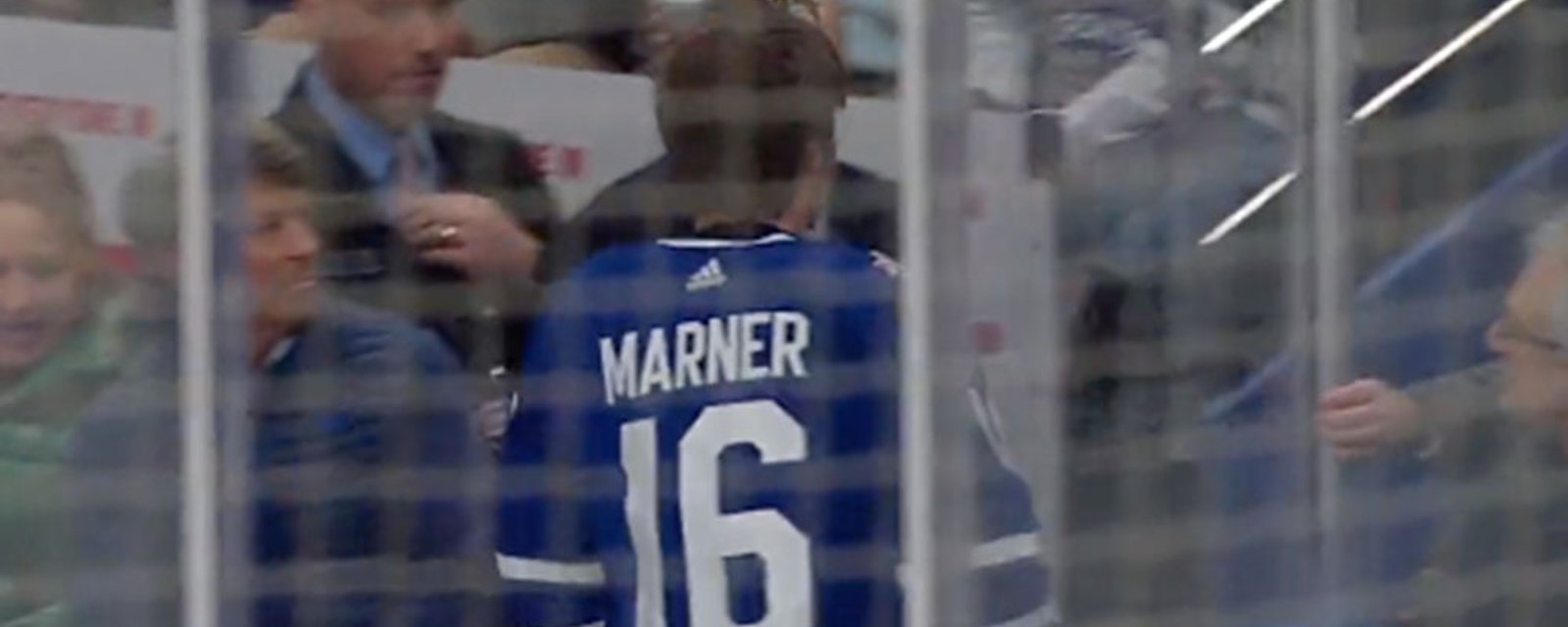 Scary moment after Mitch Marner takes a puck to the face - HockeyFeed