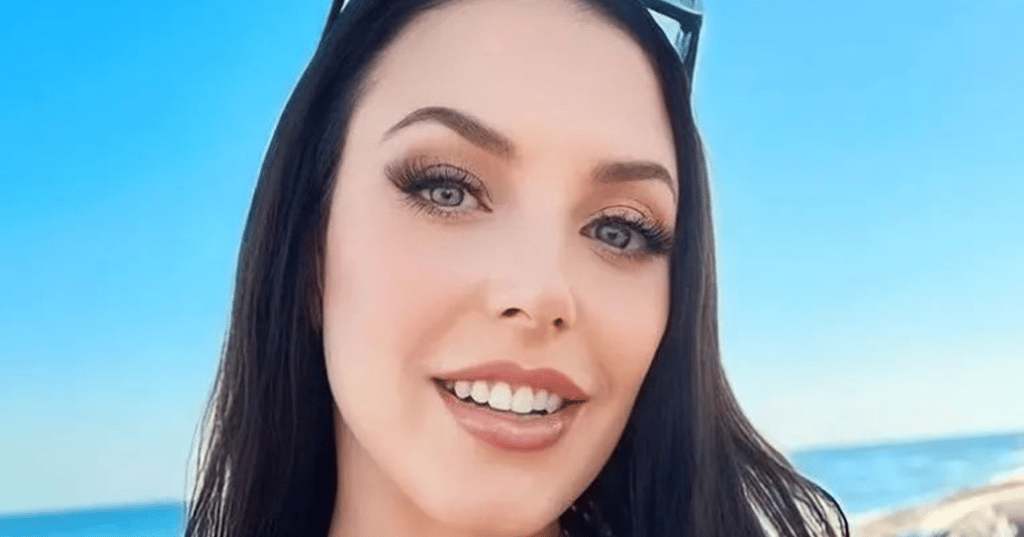 Angela White révèle la position qui lui a fait gagner le plus d'argent ...
