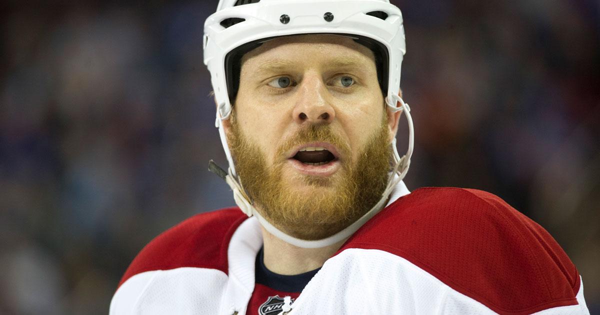 Steve Ott pose un très beau geste envers un partisan du CH ...