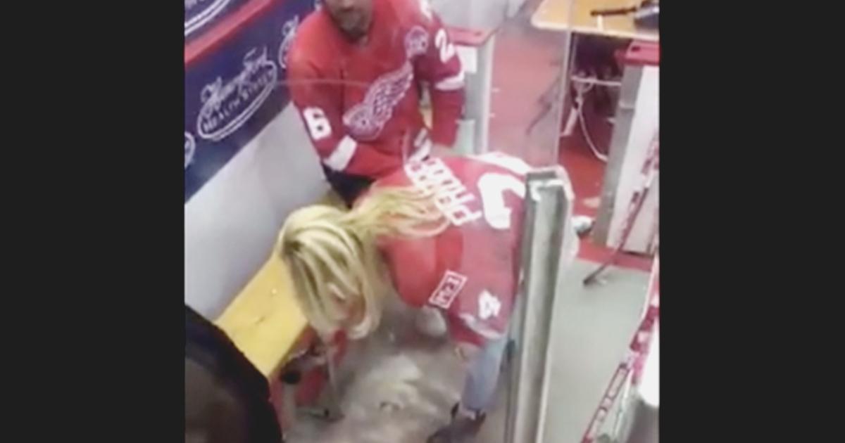 Watch Bob Probert’s widow spreading his ashes in Joe Louis Arena ...
