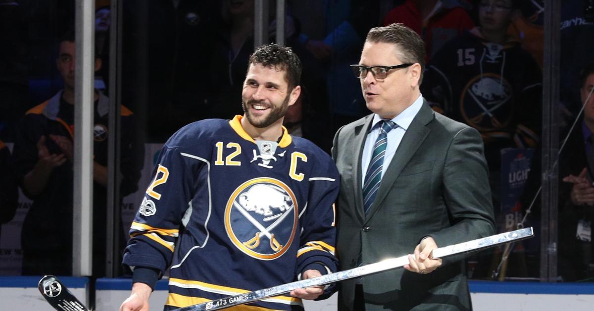 Sabres to grab important Hawk's piece to replace Murray? - HockeyFeed