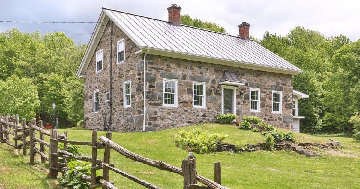 Autrefois une maison de ferme, cette majestueuse ancestrale vous assure ...
