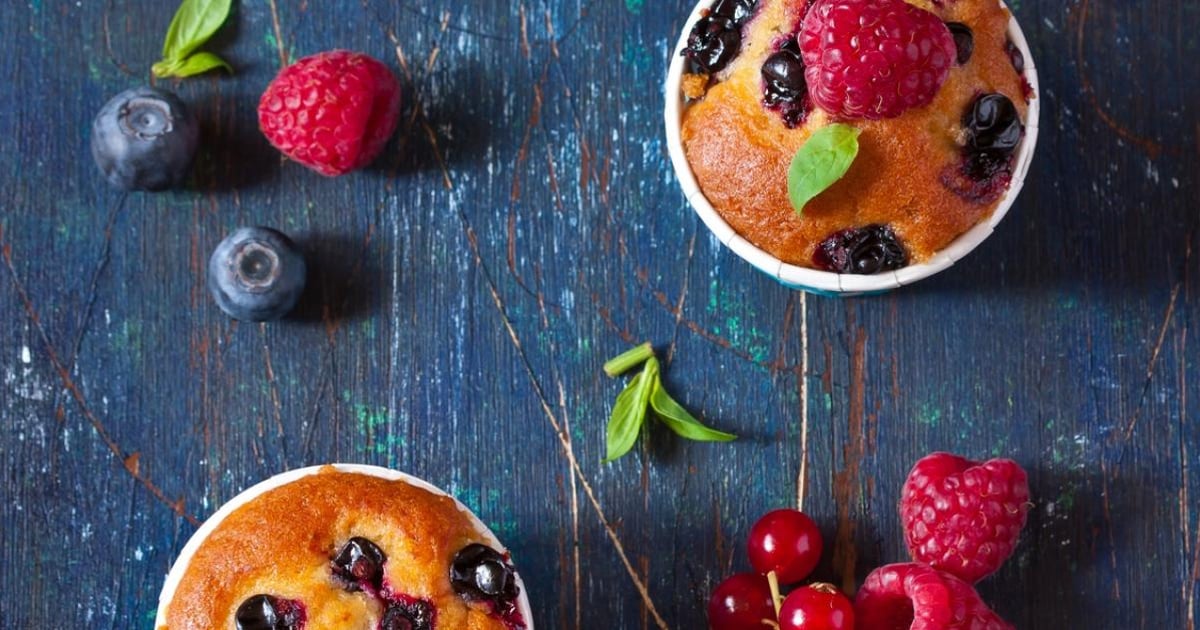 Un muffin aux petits fruits parfait...framboises et bleuets - Ma Fourchette