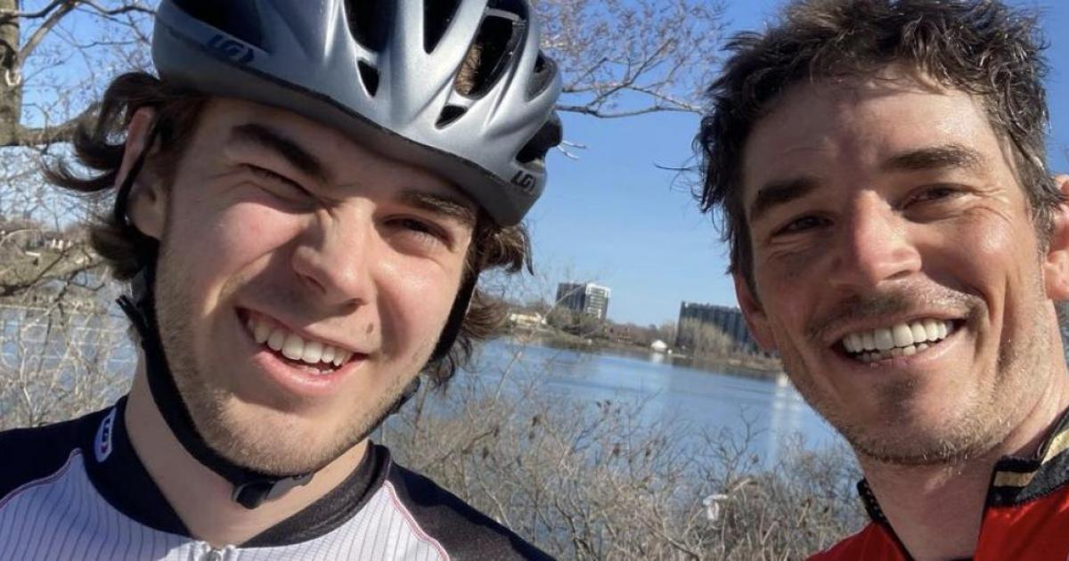 Thomas Delorme brille dans un nouveau shooting photo professionnel avec sa maman Julie Perreault ...