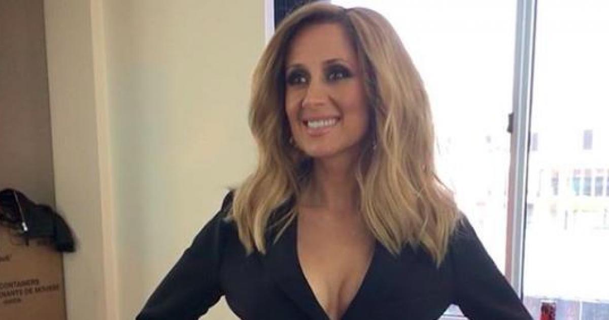 Lara Fabian publie une magnifique photo d'elle, complètement au naturel ... Lara Fabian publie une magnifique photo d'elle, complètement au naturel ...