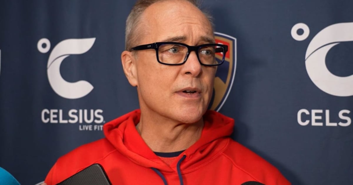 Paul Maurice lance des fleurs au Canadien - HabsolumentFan