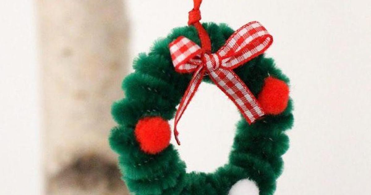 10 décorations de Noël faciles à faire avec des cure-pipes - Trucs et ...