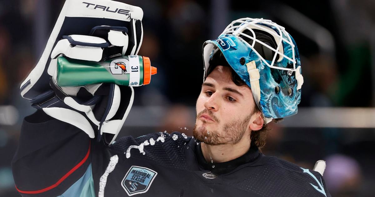 Seattle's Joey Daccord releases eye-popping new mask artwork - HockeyFeed