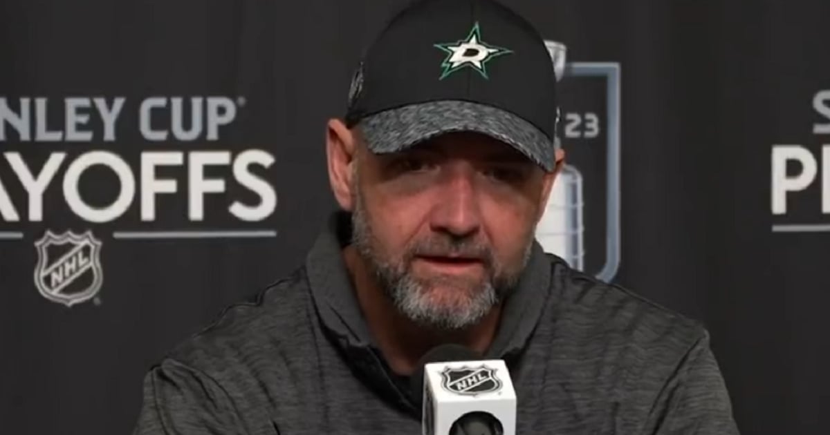 Peter DeBoer sets an unbelievable NHL record. - HockeyFeed