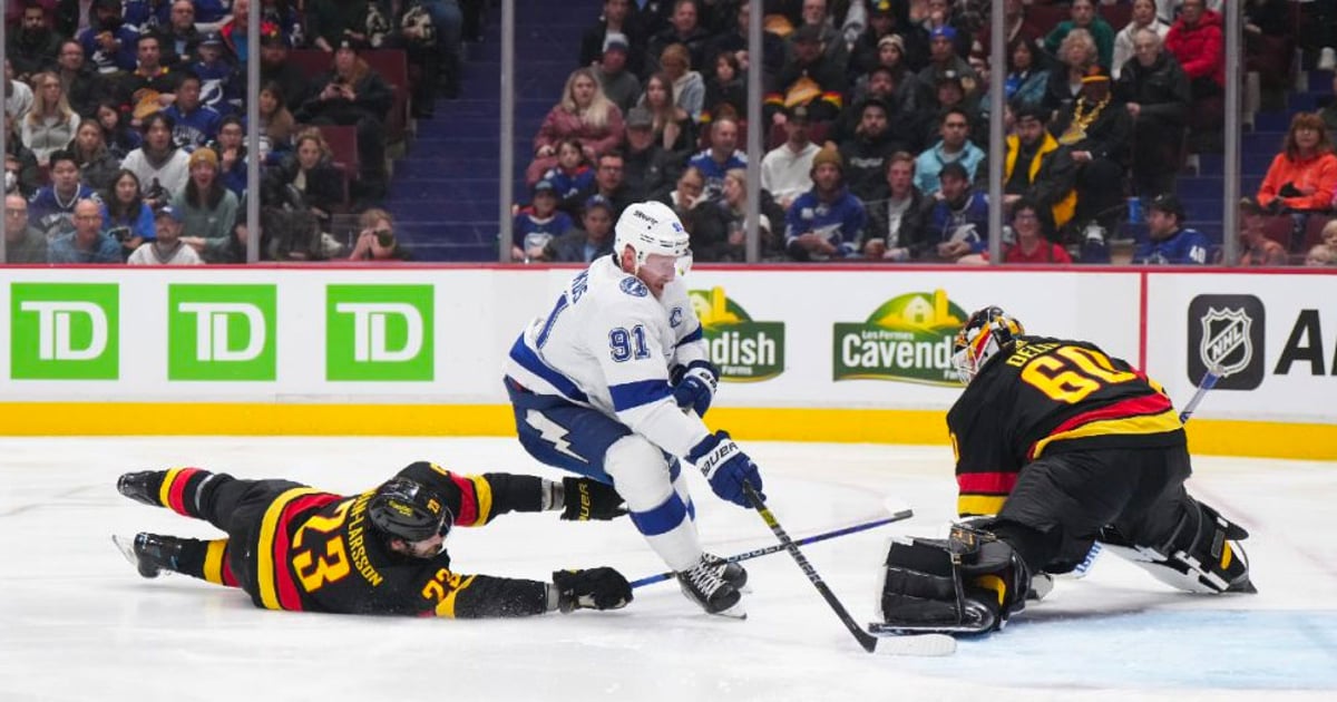 Canucks fans boo their team, start “TANK, TANK, TANK!” chant during ...