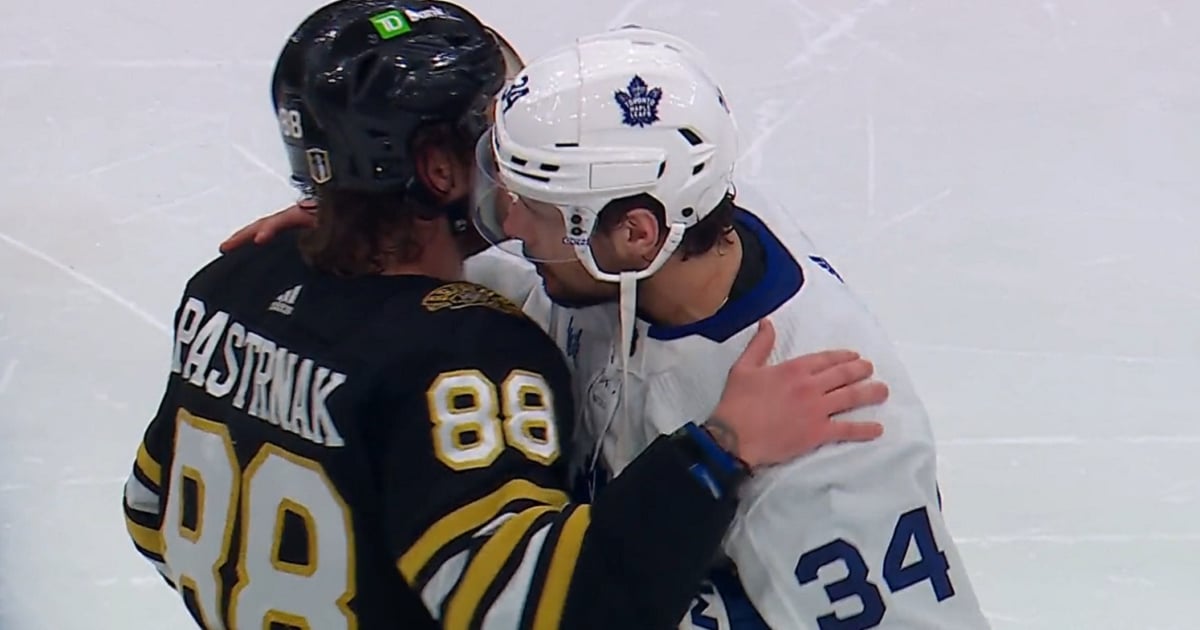 David Pastrnak throws unexpected compliment toward Leafs - HockeyFeed