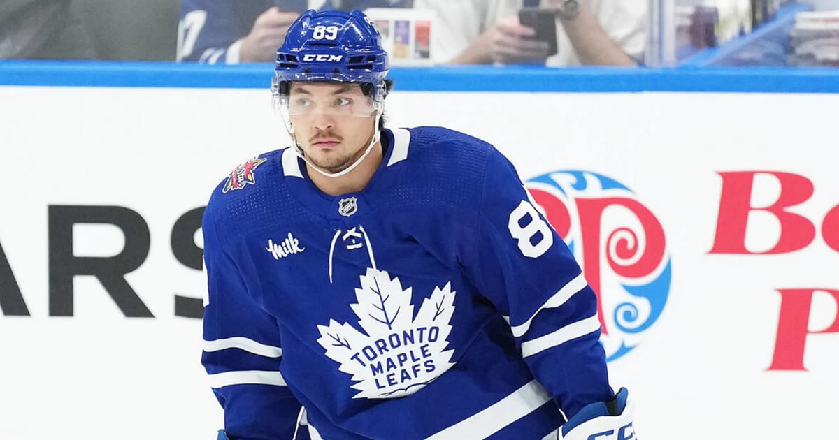 Leafs scratch 2 regulars ahead of clash with Blues. - HockeyFeed