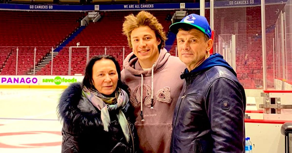 Kuzmenko's parents write a letter thanking the Canucks after $11 ...