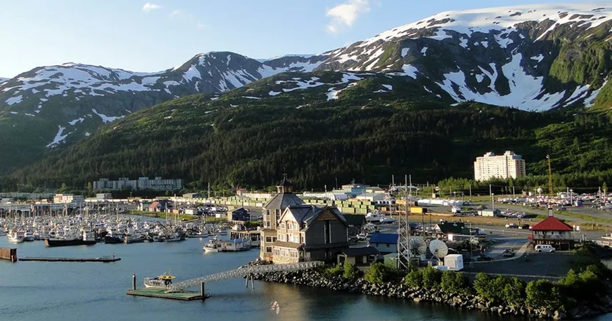 Les habitants de cette ville d’Alaska vivent tous dans le même immeuble ...