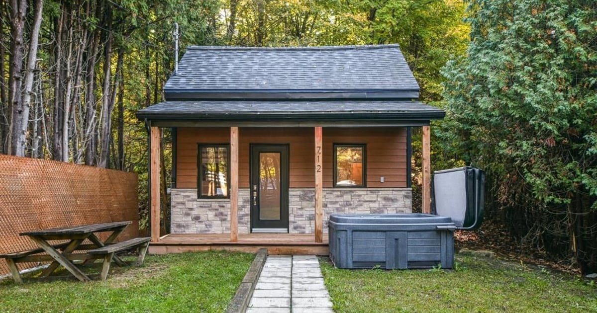 Vendu meublé et élégamment rénové! Mini cottage au cœur des Laurentides ...