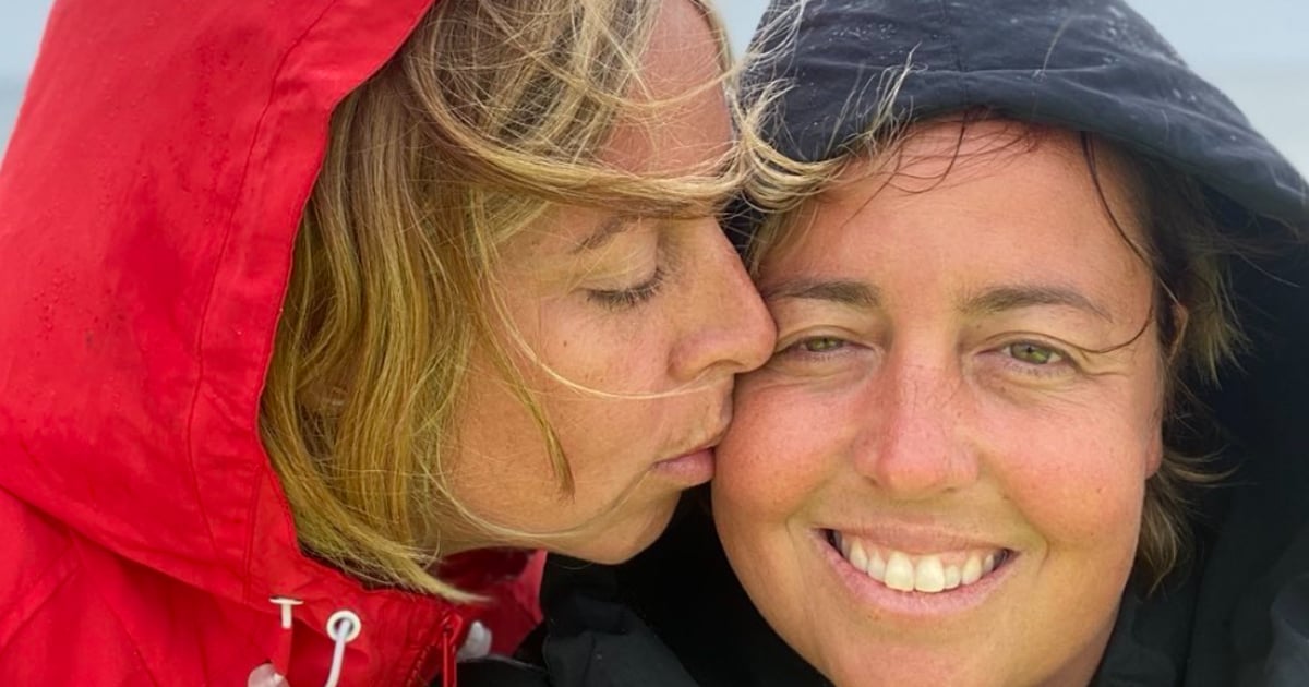 Ariane Moffatt partage une rare photo accompagnée de ses trois enfants ...