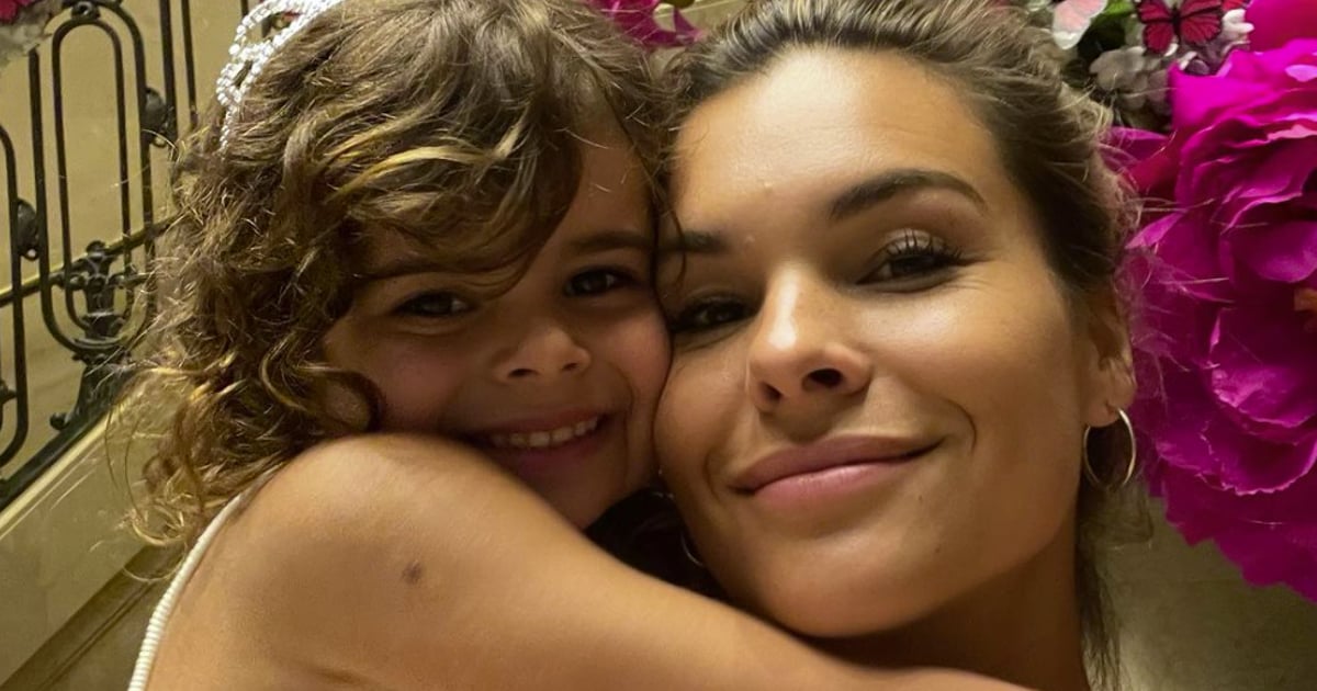 Kim Rusk fête ses 40 ans et elle fait tourner les têtes dans cette ...