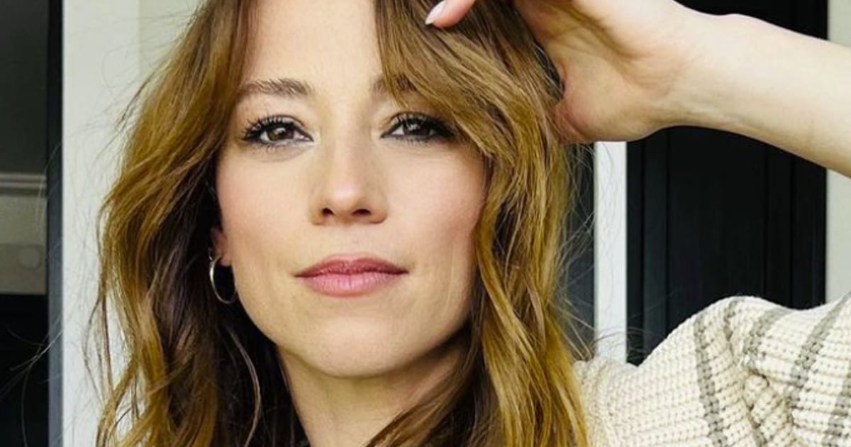 Vous allez tomber sous le charme de Karine Vanasse avec son chandail de ...