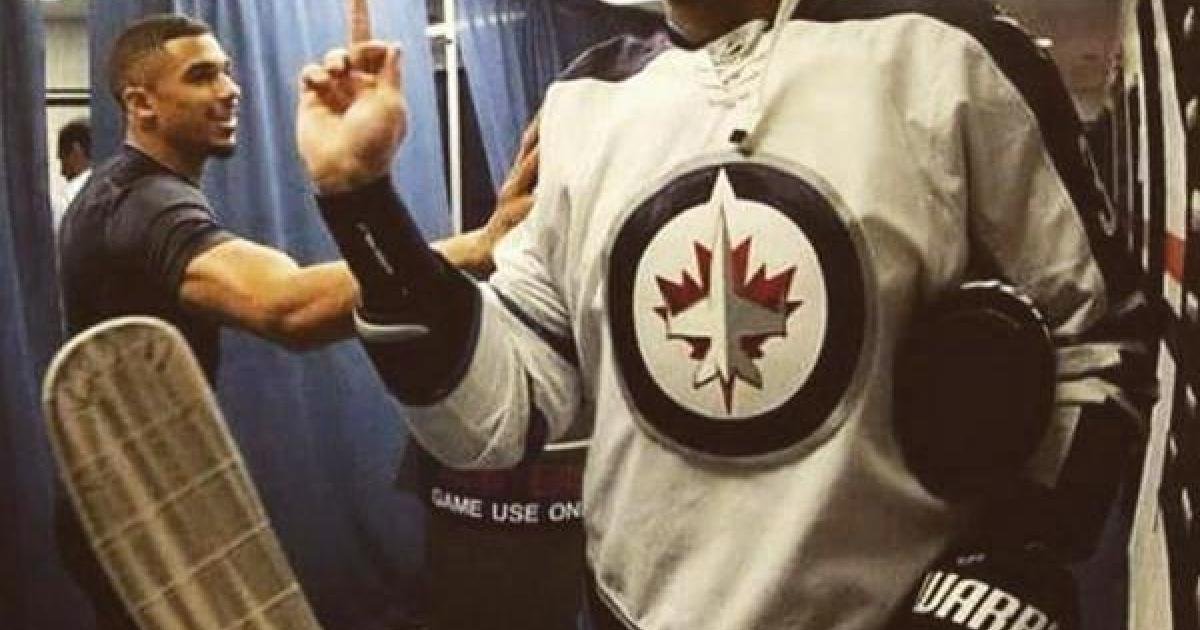 (PHOTOS): This picture of Dustin Byfuglien and Evander Kane sums up ...