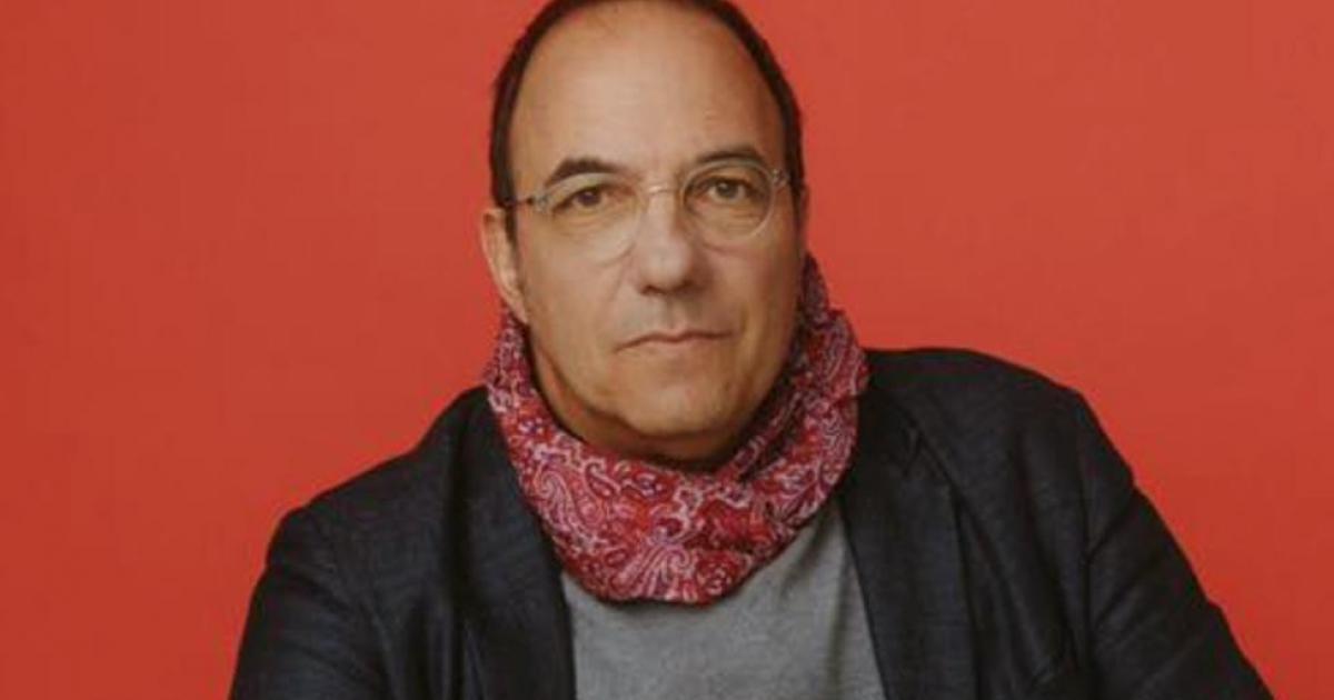 Denis Bernard méconnaissable dans la nouvelle série Chaos - Monde de Stars