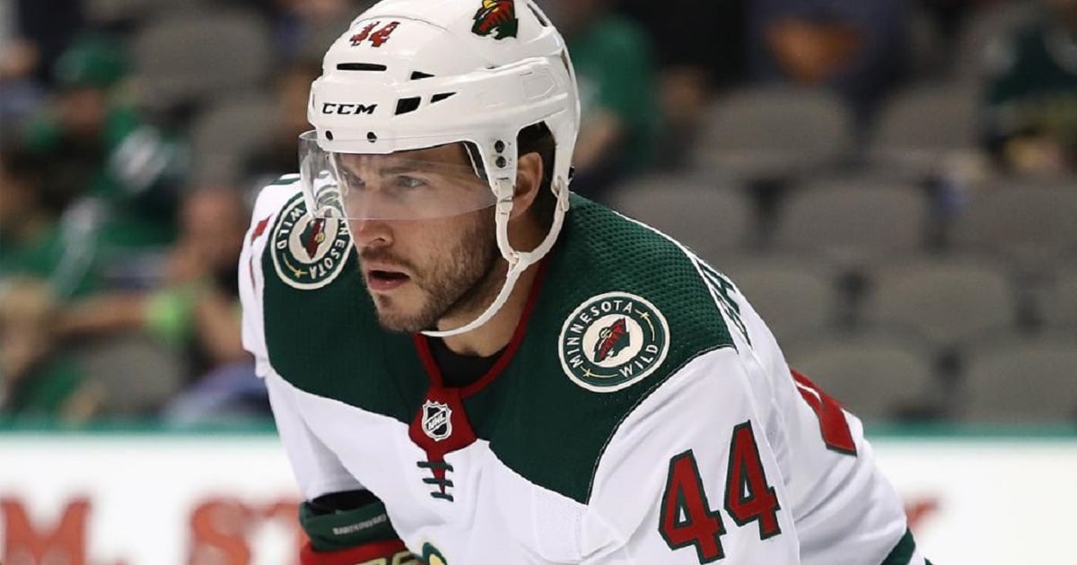 Matt Bartkowski signs a professional tryout offer. - HockeyFeed