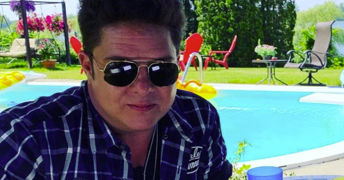 Éric Lapointe publie une première photo de couple avec son amoureuse - Monde de Stars