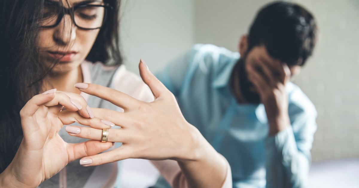 Selon un expert, ce signe indique qu’il est temps de rompre - Trucs et ...