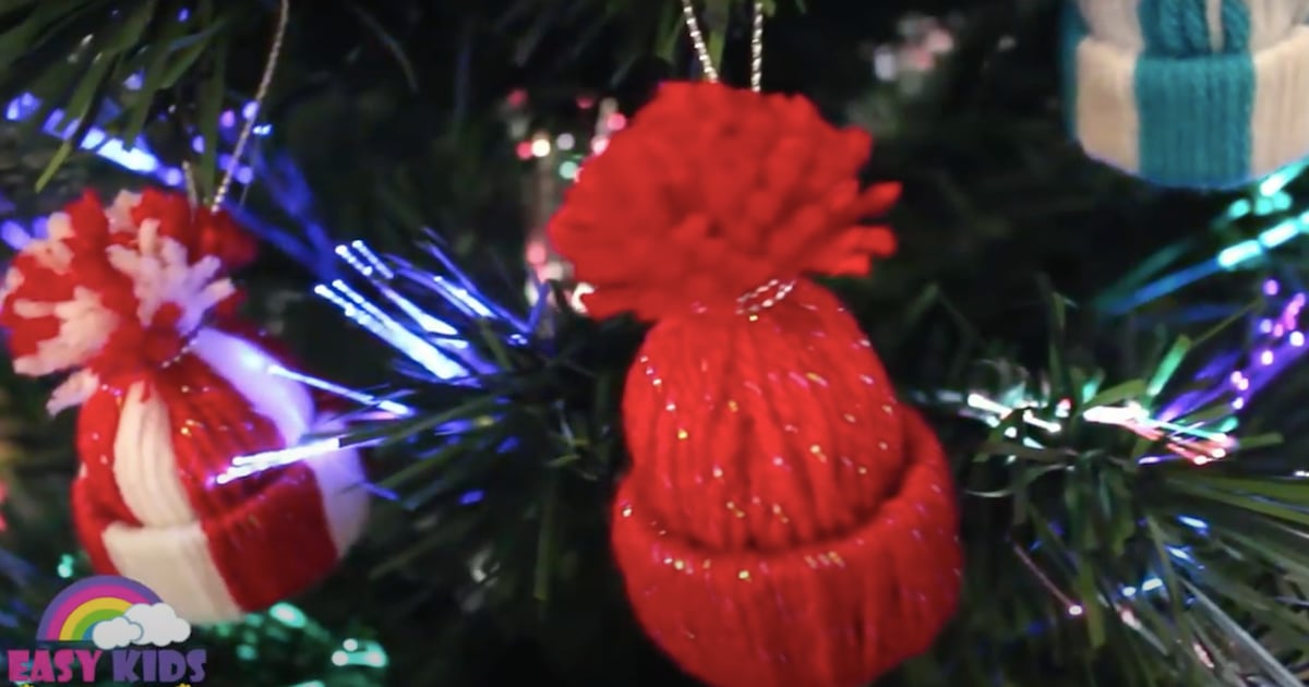Comment faire des petites tuques pour orner le sapin de Noël - Trucs et ...