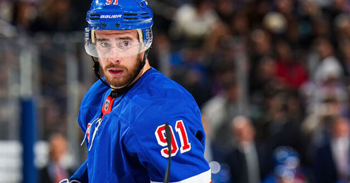 Rangers trade forward Reilly Smith - HockeyFeed
