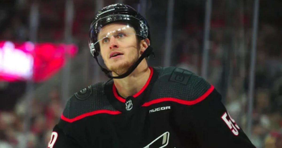 Jake Guentzel agrees to terms on new contract. - HockeyFeed