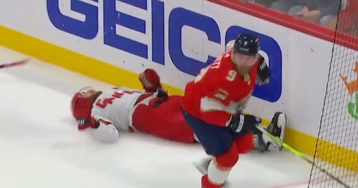 Jaccob Slavin blacks out after massive clean hit from Sam Bennett ...