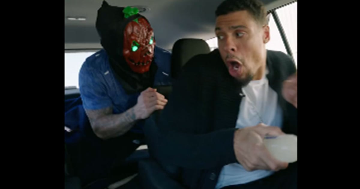 Max Domi scares the living daylights out of Ryan Reaves - HockeyFeed