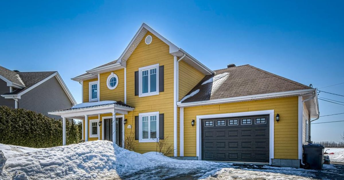 Parfaite demeure familiale de 5 chambres avec grande cour ensoleillée ...