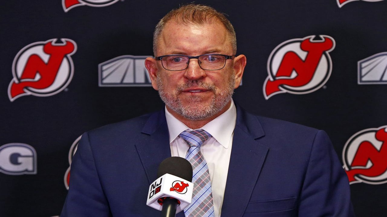 Le DG des Devils lance une déclaration incendiaire envers son équipe ...